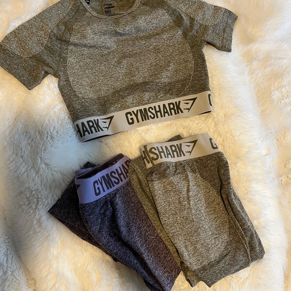 Gymshark | Pants & Jumpsuits | Gym Shark Set Crop Top And Leggings X 2 ...